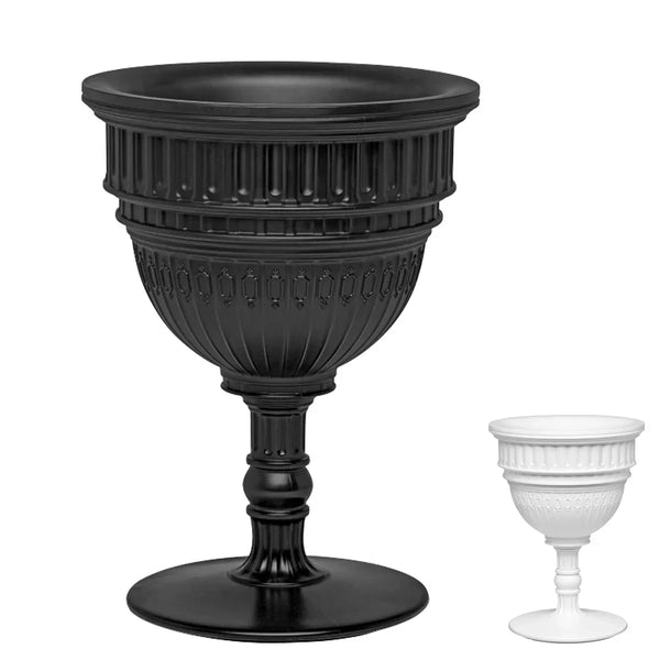 The Avid Gardener... - Courthouse Interiors